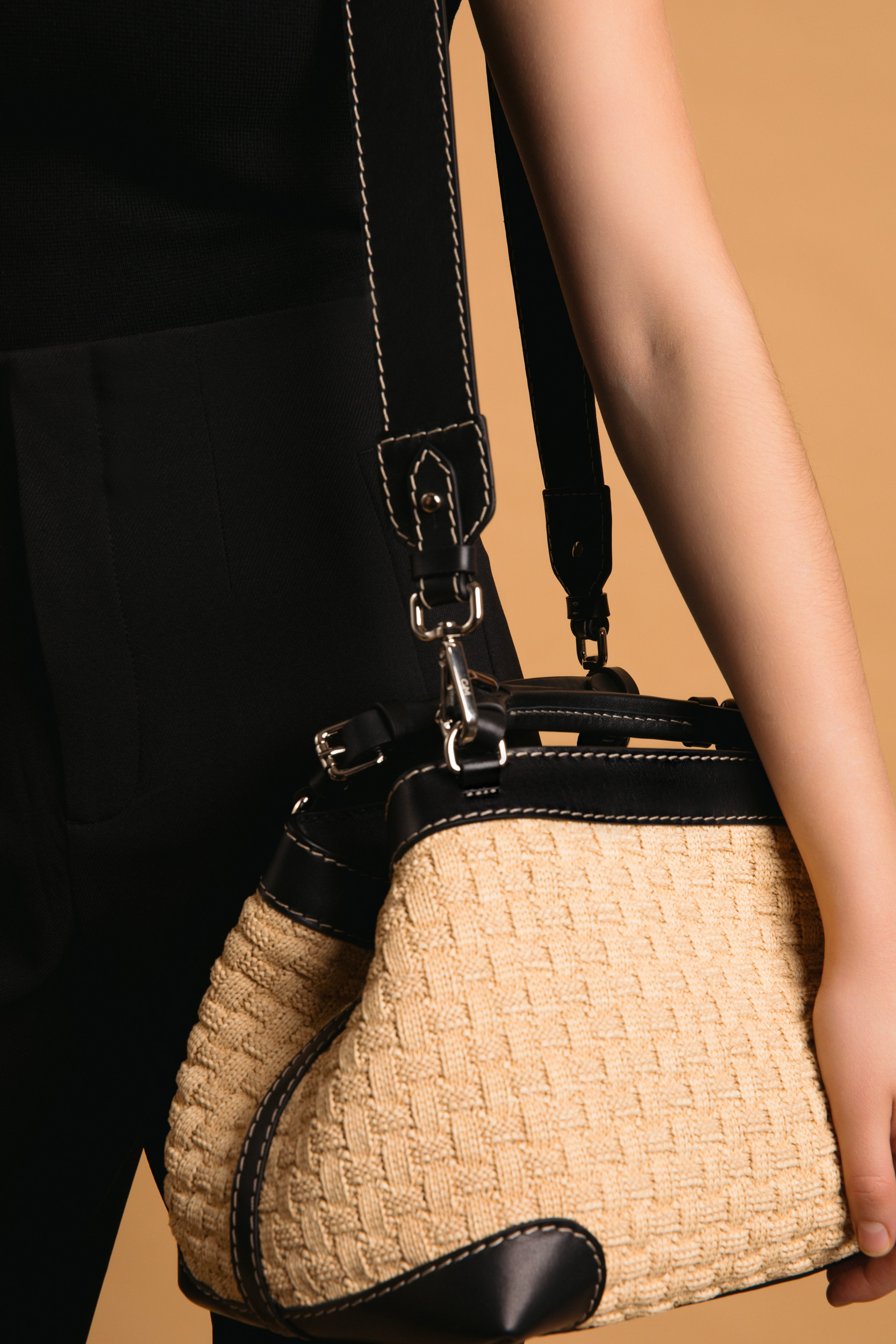 Medium Cubo Demeter bag in raffia and leather - Caroline De Marchi